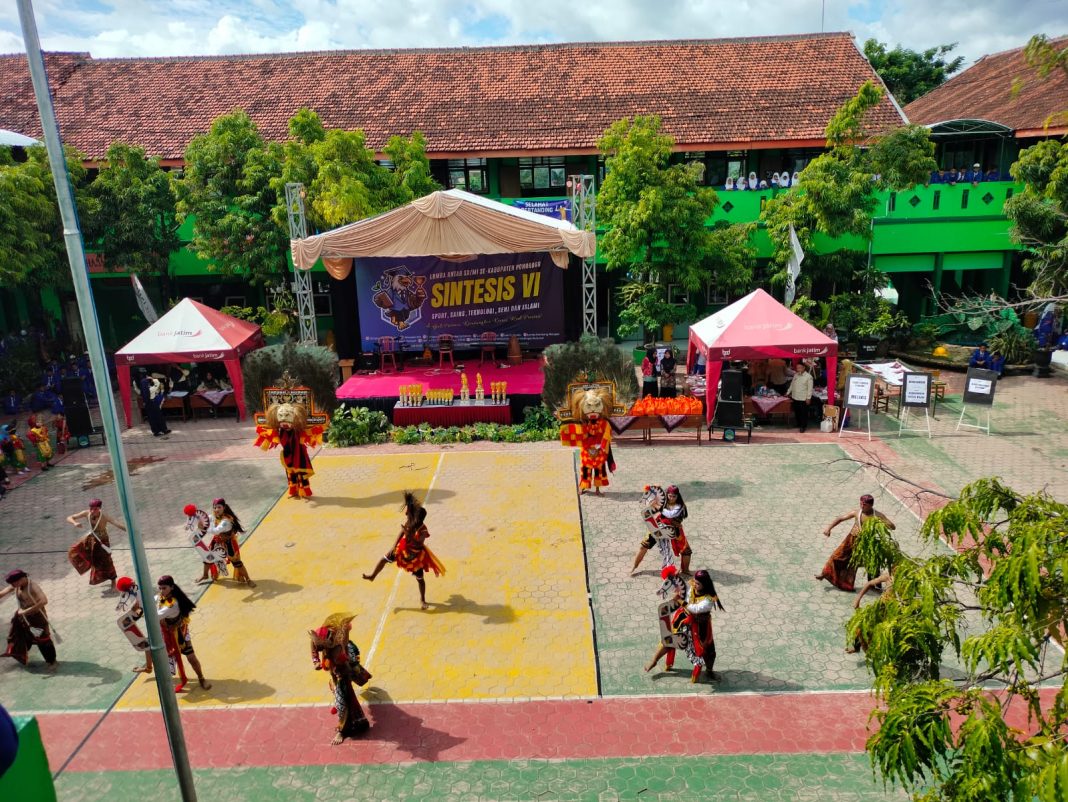 Festival Reyog SMP N 1 Jetis: Menyemai Cinta dan Semangat Pelestarian ...