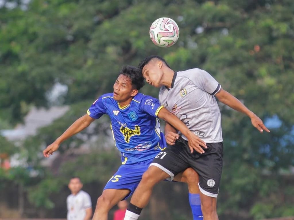 Persepon dan Persemag Berbagi Poin di Stadion Batoro Katong - Pojok Kata